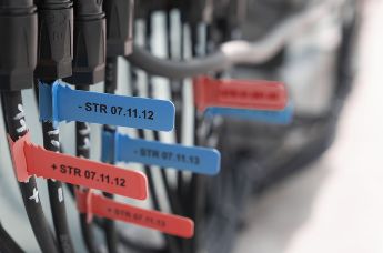 Cable tags, wire tags: continuous and ladder-style